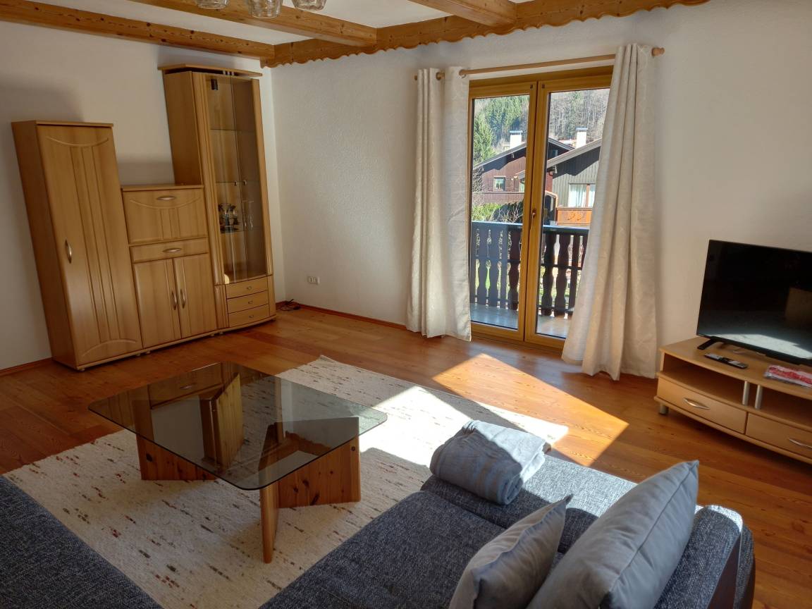 105 M² Ferienwohnung ∙ 2 Schlafzimmer ∙ 4 Gäste - Siegsdorf