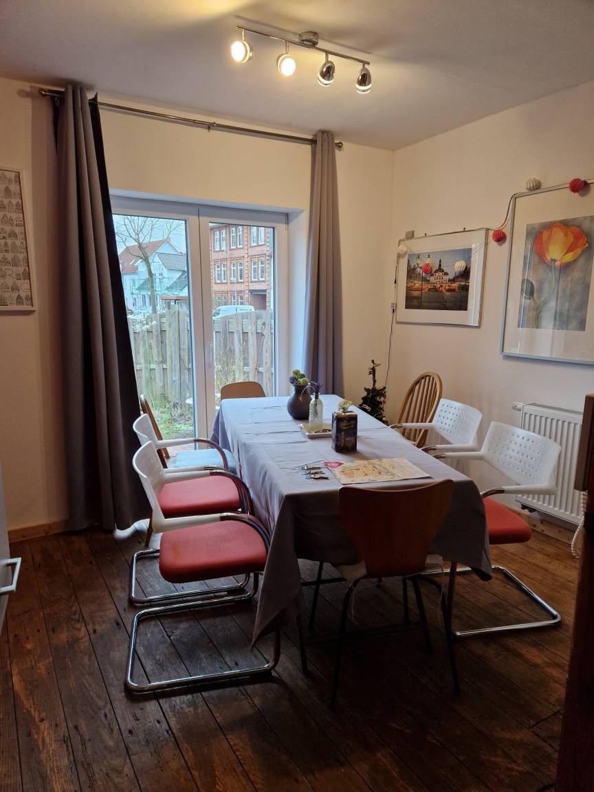 100 M² House ∙ 4 Bedrooms ∙ 8 Guests - Lüneburg
