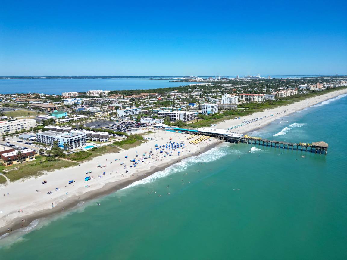 84 M² House ∙ 1 Bedroom ∙ 2 Guests - Cocoa Beach, FL