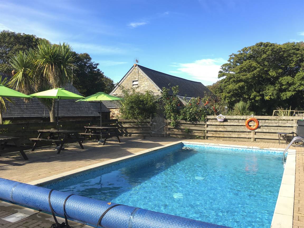 Cottage ∙ 2 Bedrooms ∙ 5 Guests - Newquay