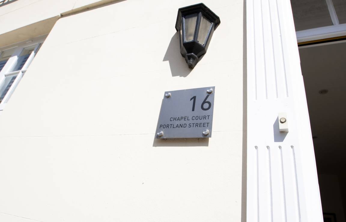 94 M² Apartment ∙ 2 Bedrooms ∙ 5 Guests - Coventry