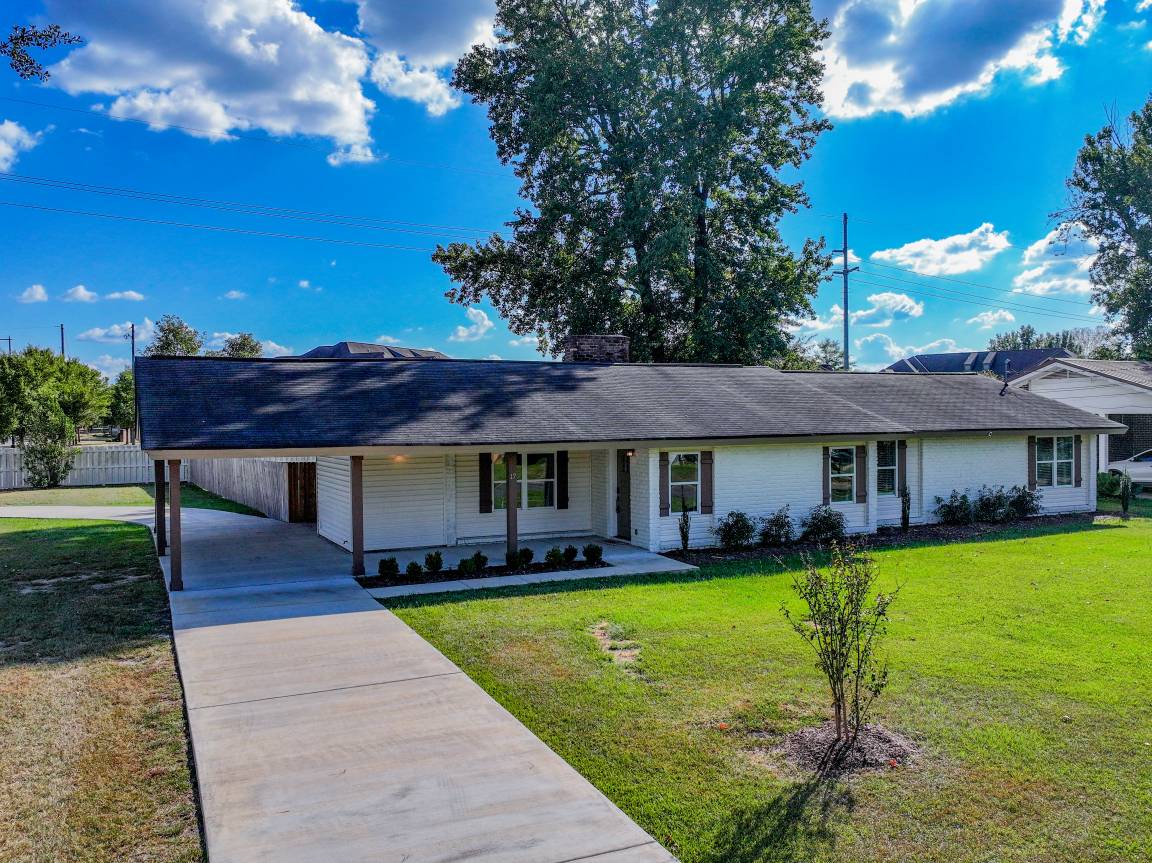 Casa ∙ 3 Habitaciones ∙ 11 Huéspedes - Tuscaloosa, AL