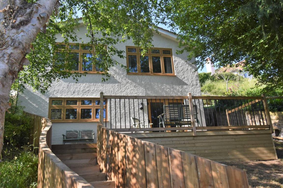 Cottage ∙ 2 Bedrooms ∙ 4 Guests - Beer