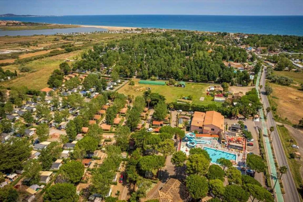 28 M² Camping ∙ 2 Bedrooms ∙ 7 Guests - Vias