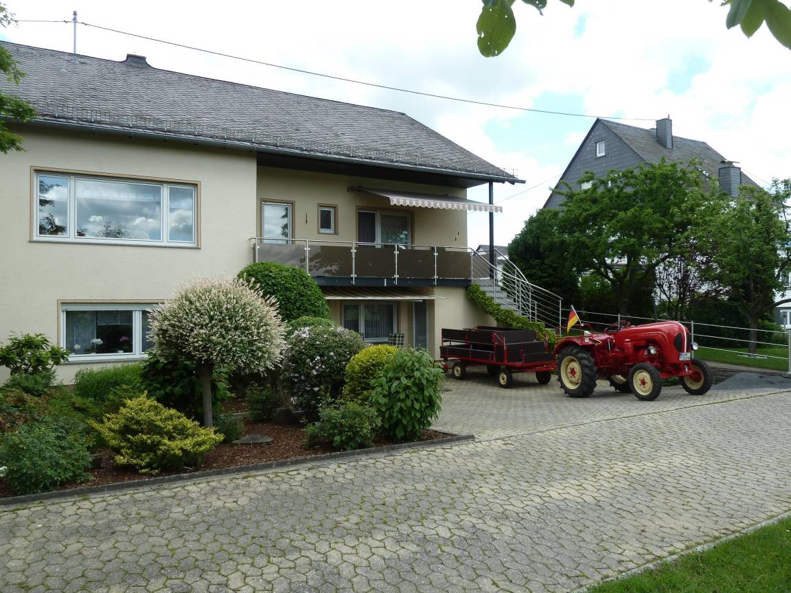 80 M² Ferienwohnung ∙ 1 Schlafzimmer ∙ 4 Gäste - Mörsdorf