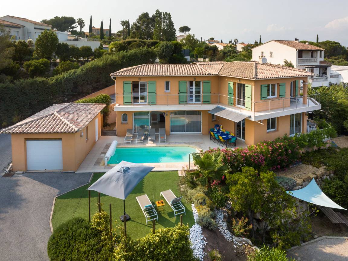 160 M² Huis ∙ 4 Slaapkamers ∙ 8 Gasten - Saint-Aygulf
