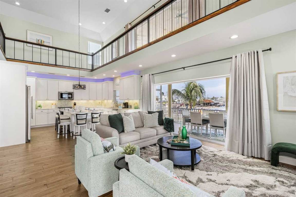 202 M² Ferienhaus ∙ 3 Schlafzimmer ∙ 10 Gäste - Fort Myers Beach, FL
