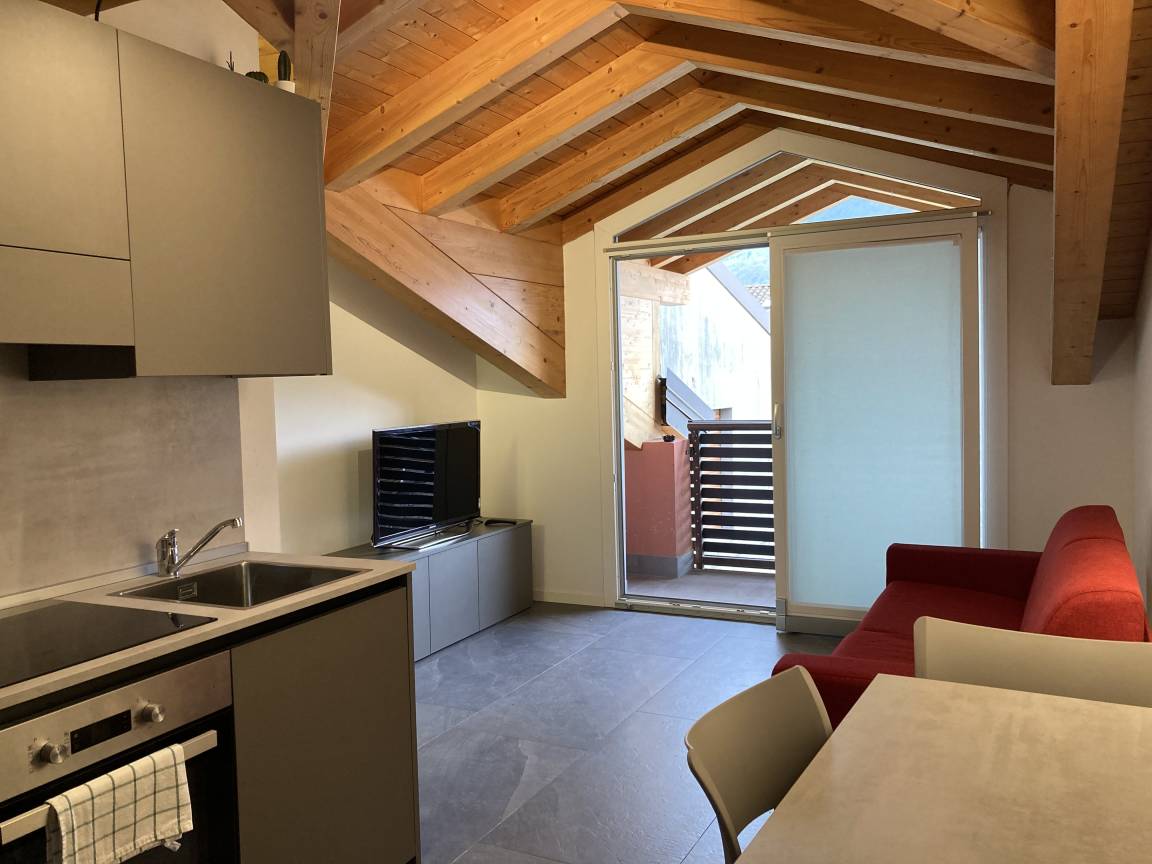 60 M² Apartamento ∙ 2 Habitaciones ∙ 5 Huéspedes - Lecco