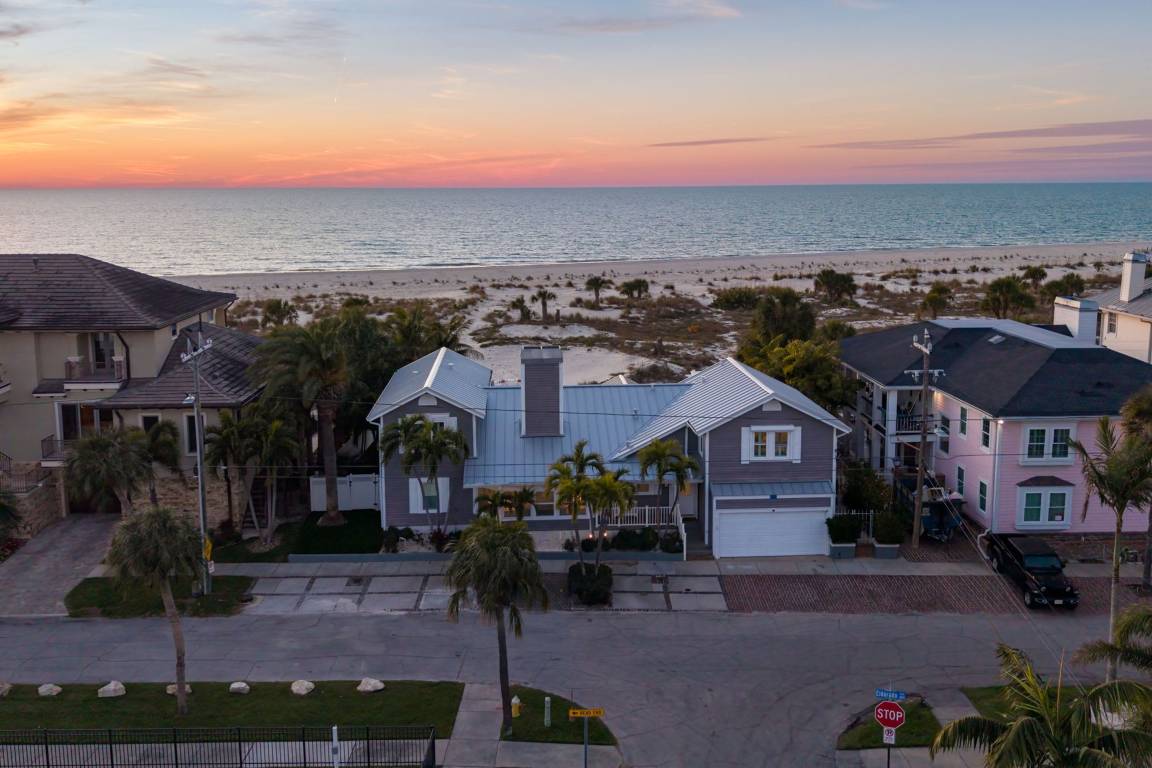 Apartment ∙ 5 Bedrooms ∙ 16 Guests - Clearwater Beach, FL