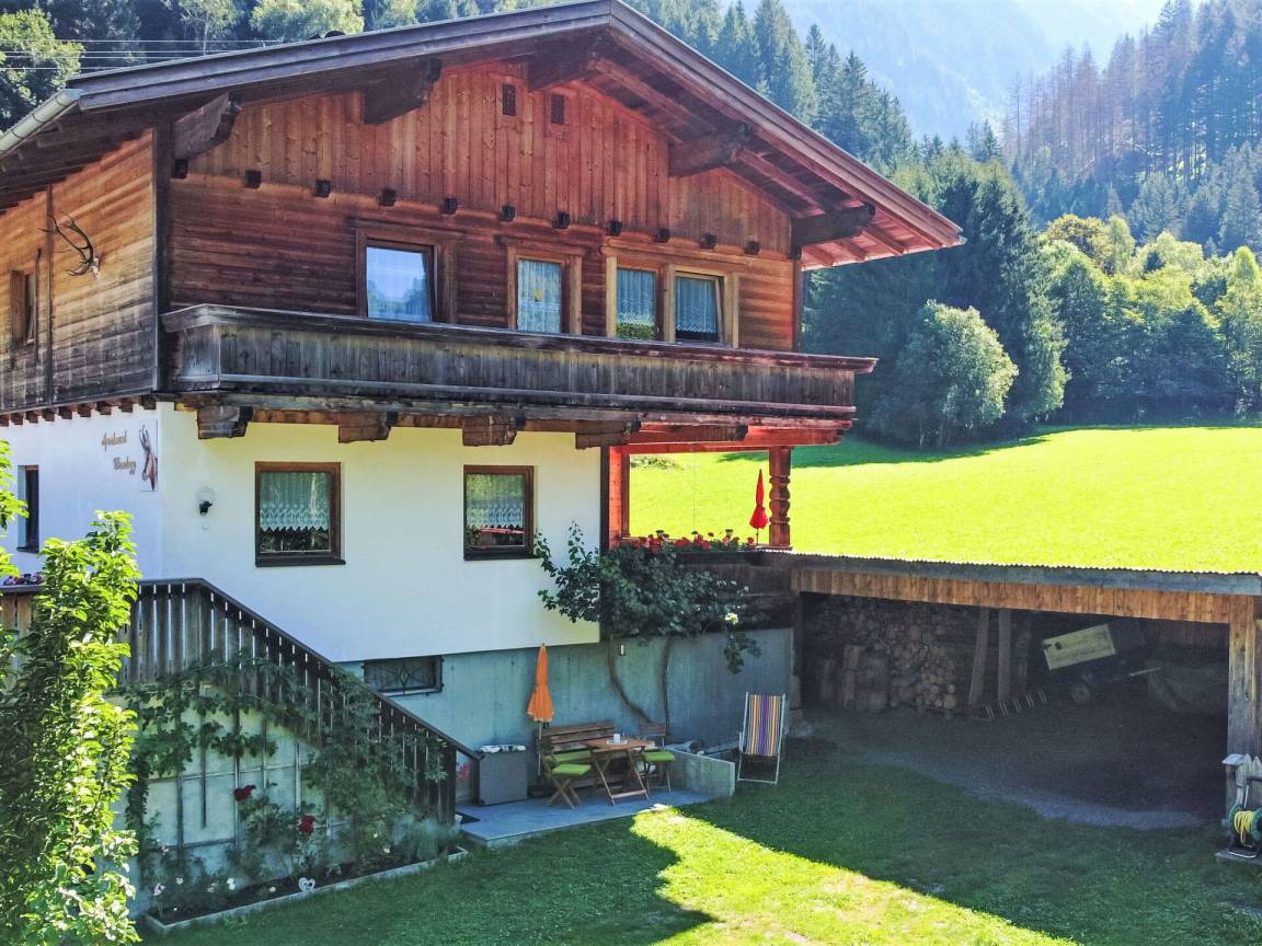 90 M² Ferienwohnung ∙ 2 Schlafzimmer ∙ 5 Gäste - Hintertuxer Gletscher