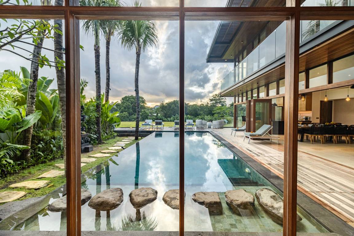 320 M² Apartment ∙ 6 Bedrooms ∙ 15 Guests - Seminyak
