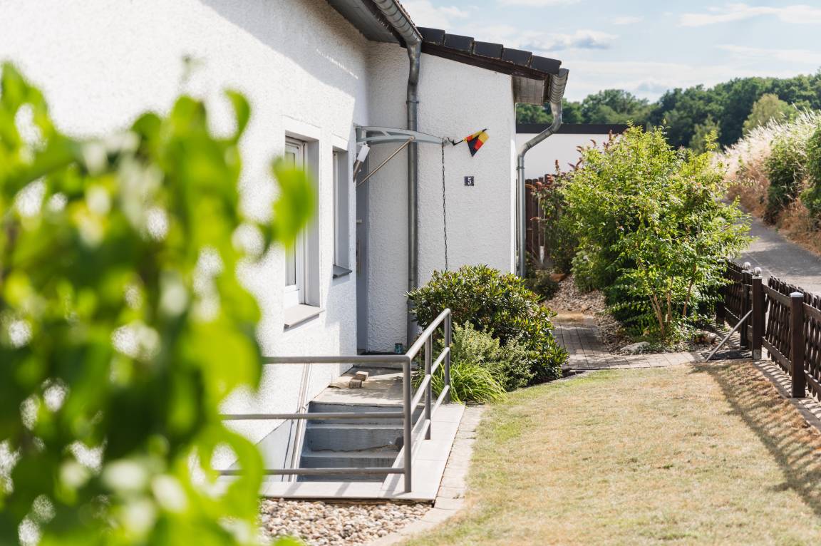 92 M² Ferienhaus ∙ 2 Schlafzimmer ∙ 4 Gäste - Hahn