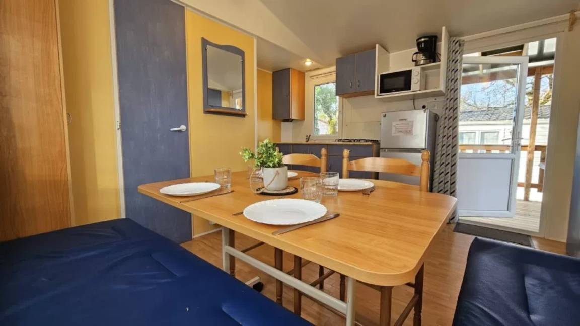 21 M² Camping ∙ 2 Chambres ∙ 4 Personnes - Payrac