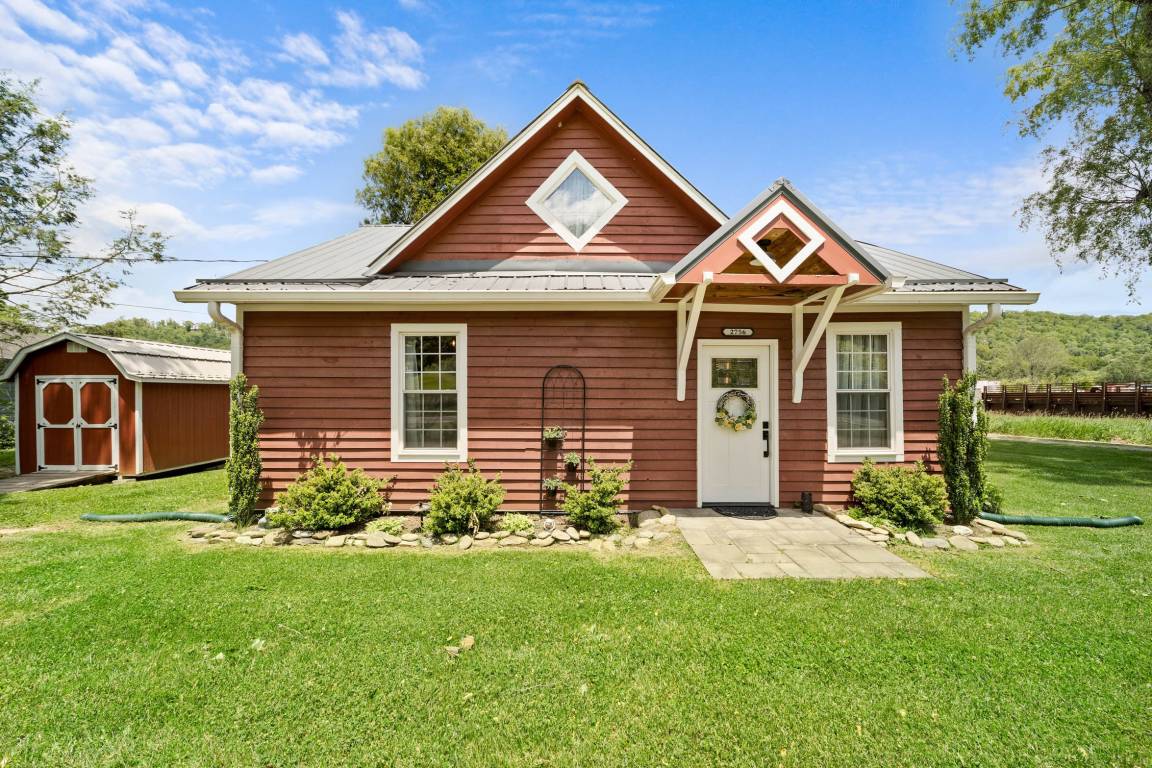 Cottage ∙ 3 Bedrooms ∙ 7 Guests - Blowing Rock, NC