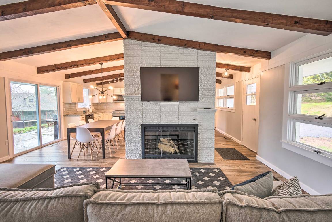 167 M² House ∙ 4 Bedrooms ∙ 12 Guests - Weirs Beach, NH