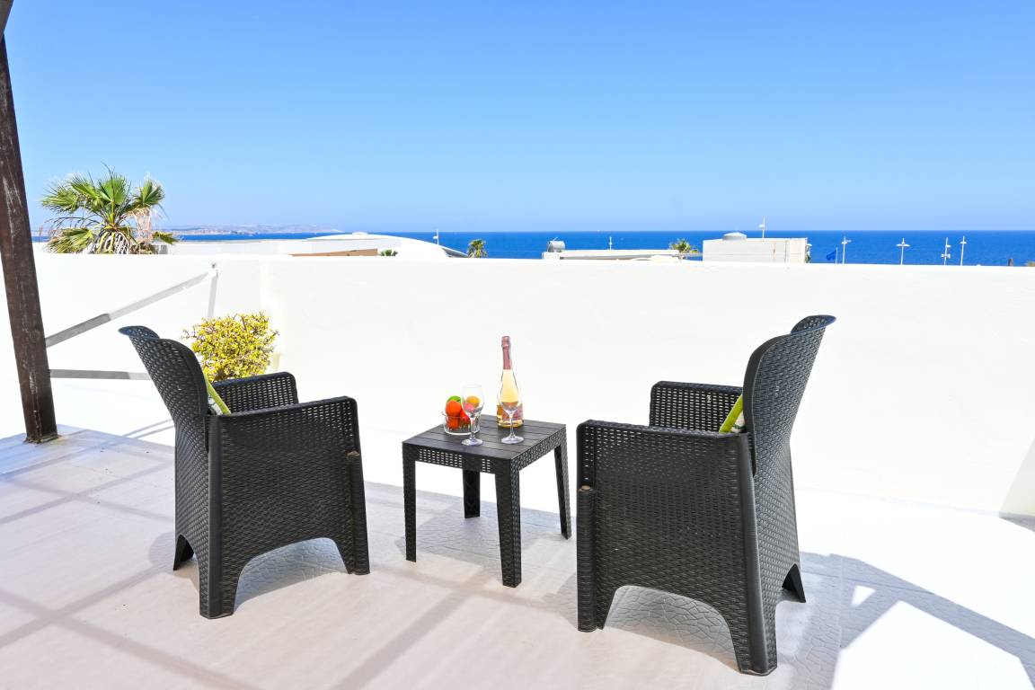 90 M² Apartment ∙ 2 Bedrooms ∙ 4 Guests - Malta