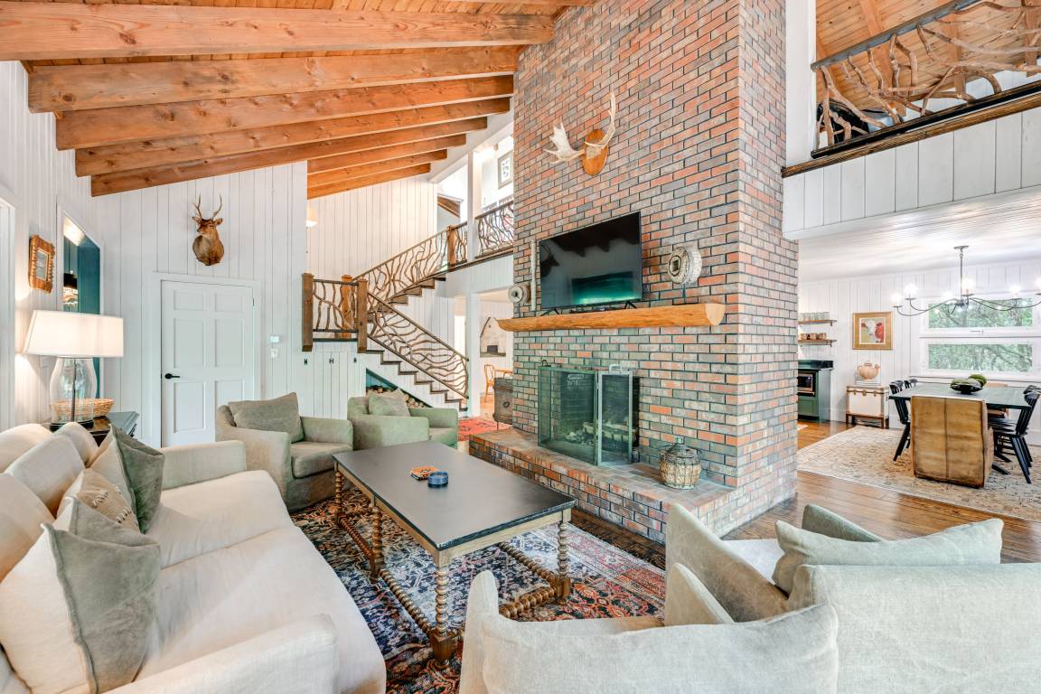 232 M² House ∙ 3 Bedrooms ∙ 6 Guests - Highlands, NC