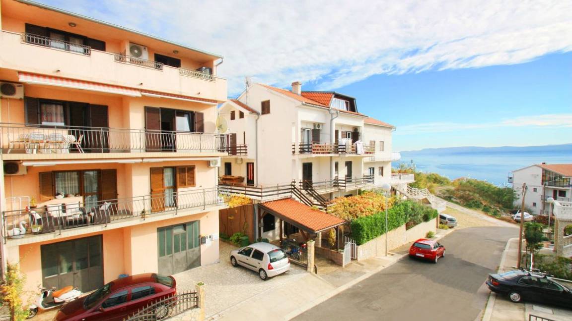 92 M² Apartment ∙ 2 Bedrooms ∙ 6 Guests - Crikvenica