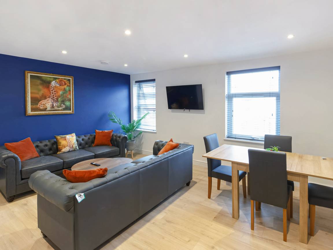 Cottage ∙ 2 Bedrooms ∙ 5 Guests - Blackpool