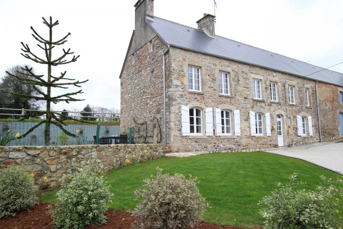 132 M² Gîte ∙ 3 Chambres ∙ 6 Personnes - Basse-Normandie