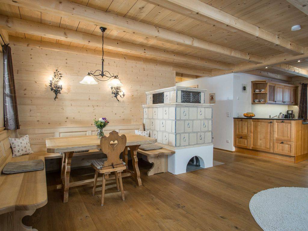 100 M² Ferienwohnung ∙ 2 Schlafzimmer ∙ 2 Gäste - Rottach-Egern