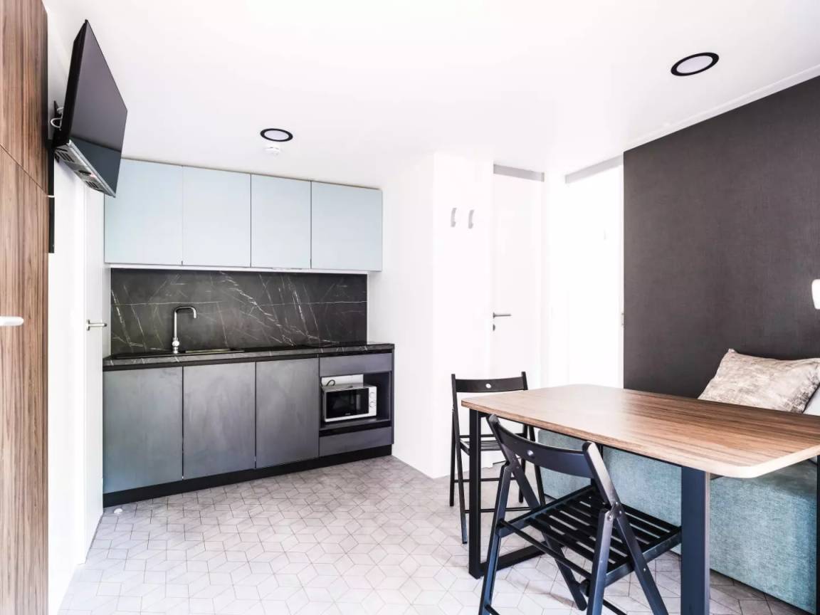 34 M² Caravan ∙ 3 Slaapkamers ∙ 5 Gasten - Zadar