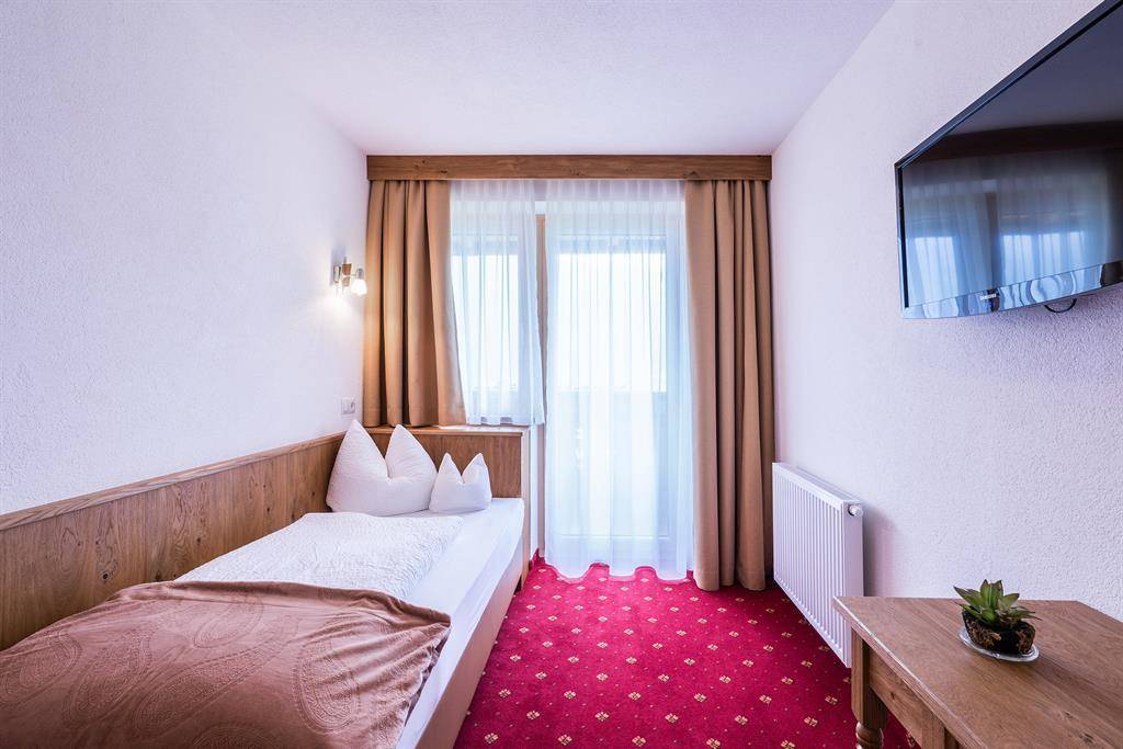 15 M² Hotel ∙ 1 Habitación ∙ 1 Huésped - Kaltenbach