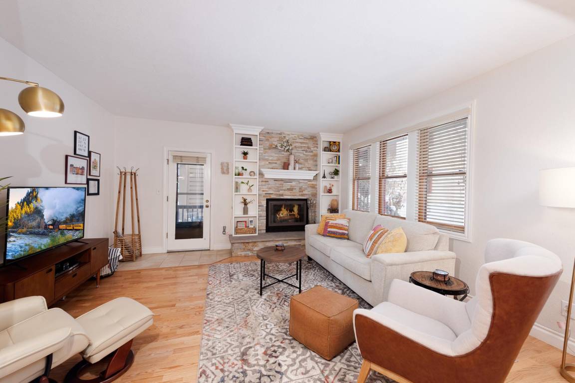 Condo ∙ 2 Bedrooms ∙ 6 Guests - Durango, CO