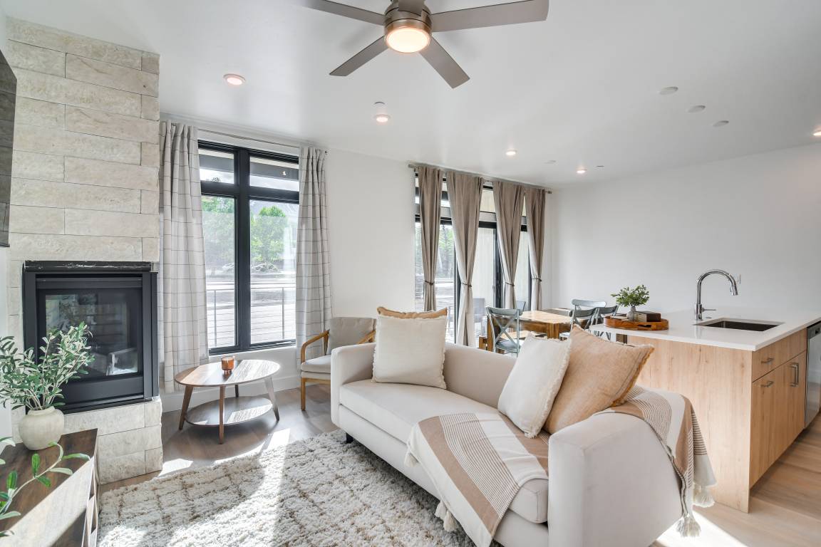 99 M² Apartment ∙ 2 Bedrooms ∙ 6 Guests - Silverthorne, CO