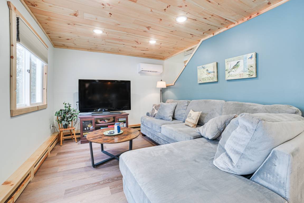 139 M² Cottage ∙ 4 Bedrooms ∙ 10 Guests - Black Lake, Fairview