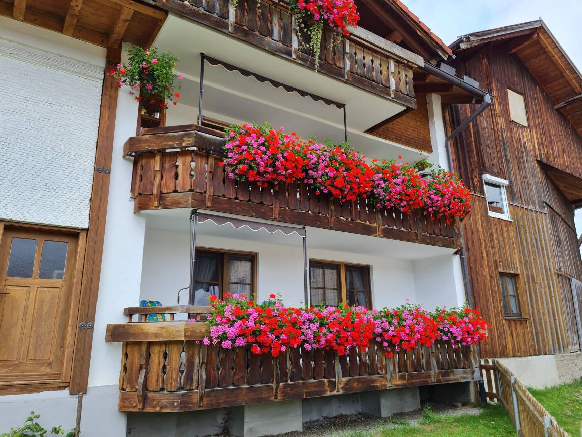 55 M² Ferienwohnung ∙ 2 Schlafzimmer ∙ 6 Gäste - Rettenberg