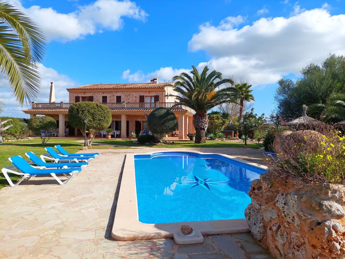 250 M² Casa De Campo ∙ 4 Habitaciones ∙ 8 Huéspedes - Islas Baleares
