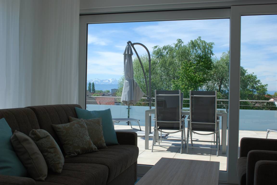 75 M² Ferienwohnung ∙ 1 Schlafzimmer ∙ 2 Gäste - Tettnang