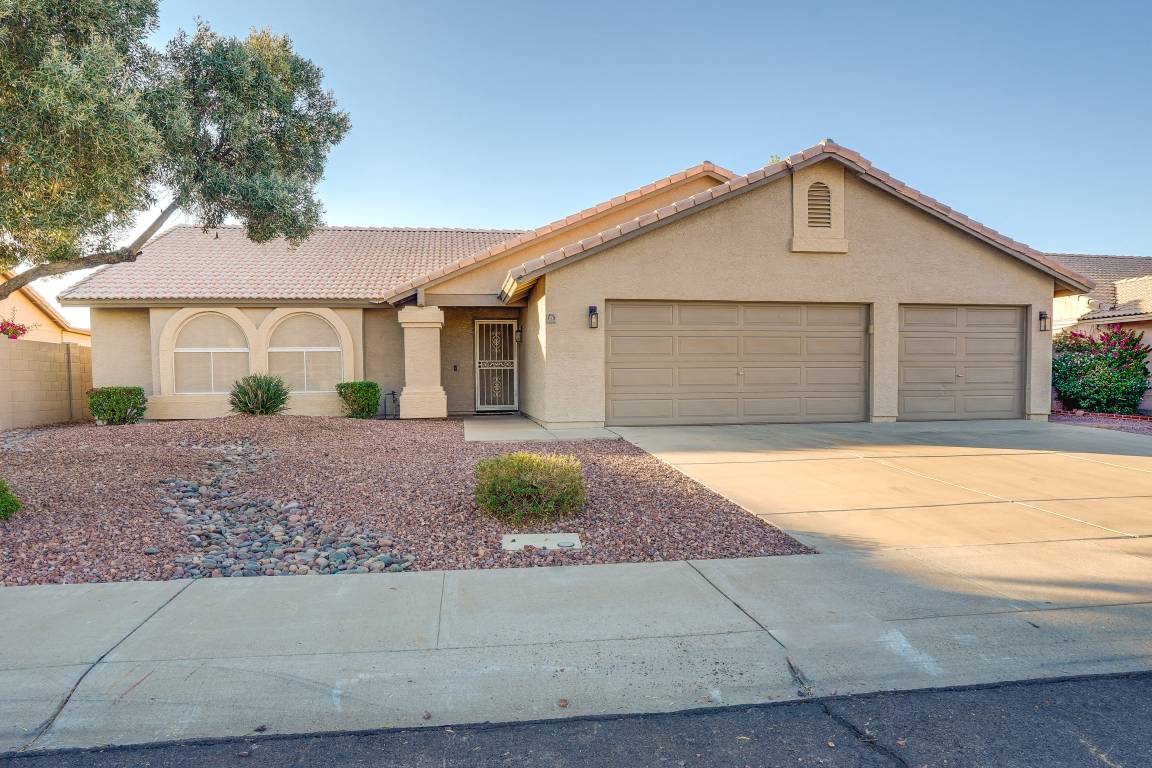 157 M² House ∙ 3 Bedrooms ∙ 8 Guests - Peoria, AZ