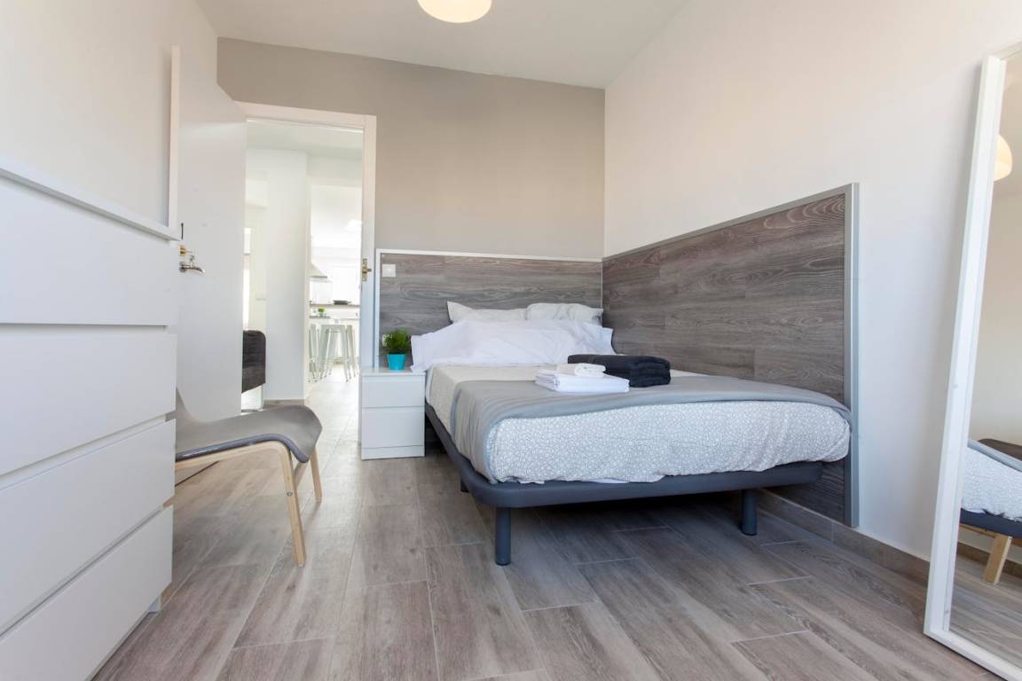 95 M² Private Room ∙ 1 Bedroom ∙ 4 Guests - Valencia