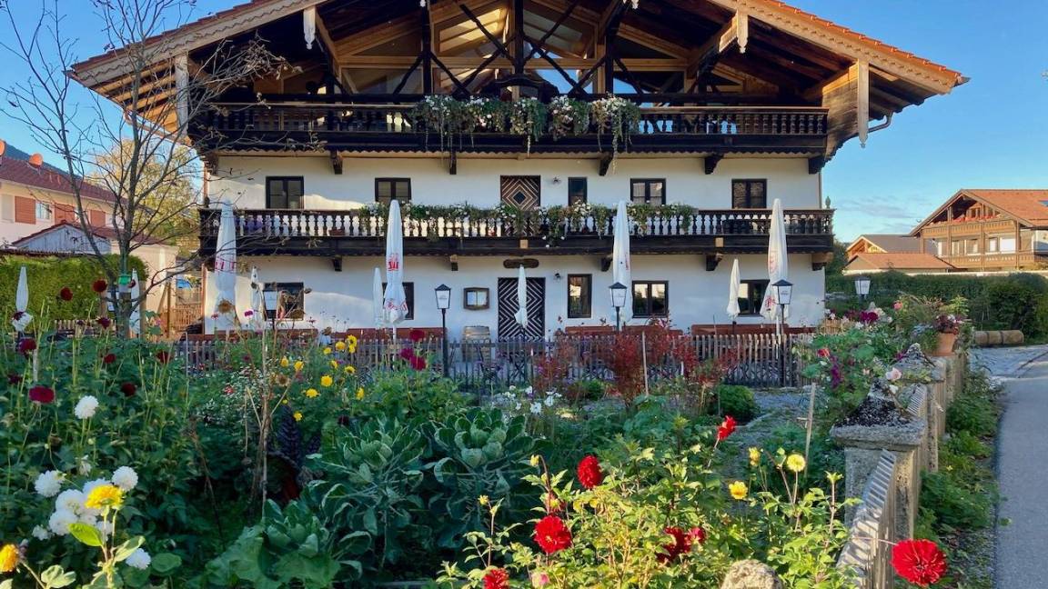 180 M² Ferienwohnung ∙ 3 Schlafzimmer ∙ 8 Gäste - Oberaudorf