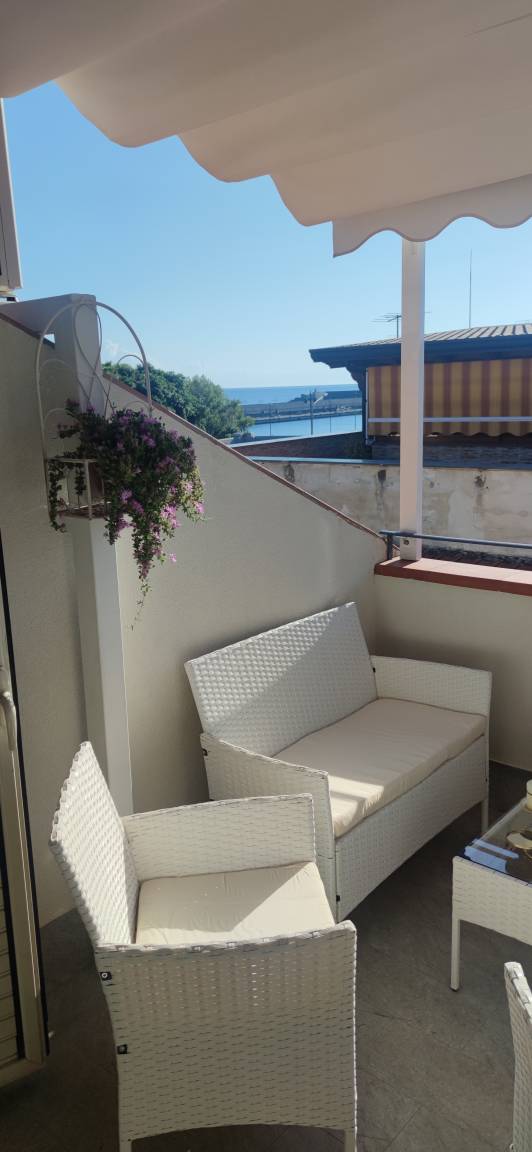 100 M² Appartamento Vacanza ∙ 1 Camera Da Letto ∙ 4 Ospiti - Riposto