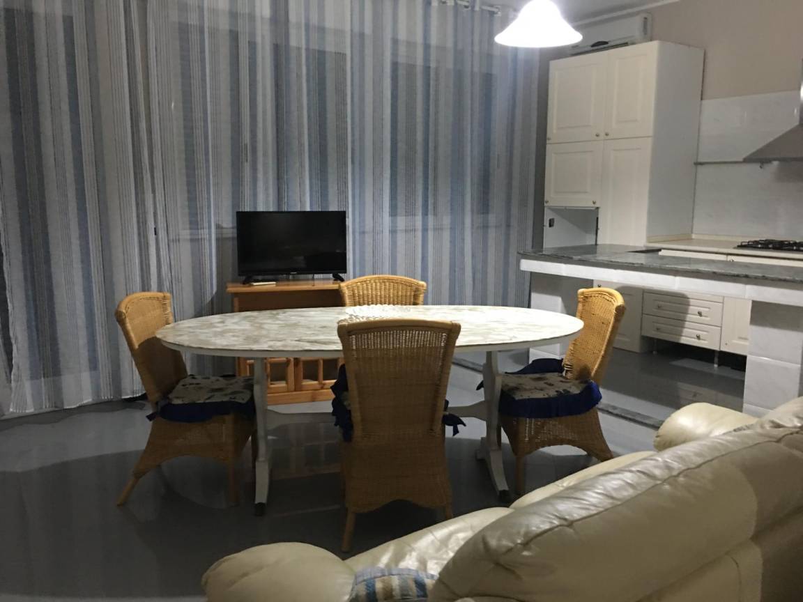 70 M² Casa ∙ 2 Camere Da Letto ∙ 7 Ospiti - Taranto