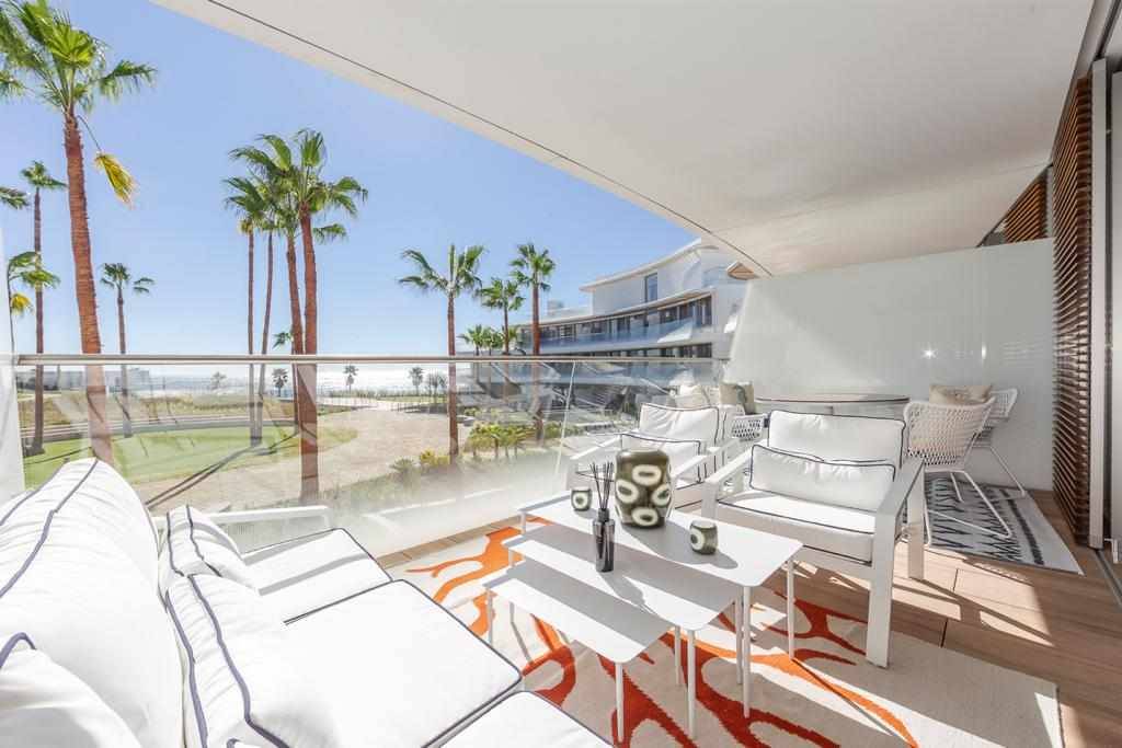120 M² Apartamento ∙ 2 Habitaciones ∙ 4 Huéspedes - Estepona