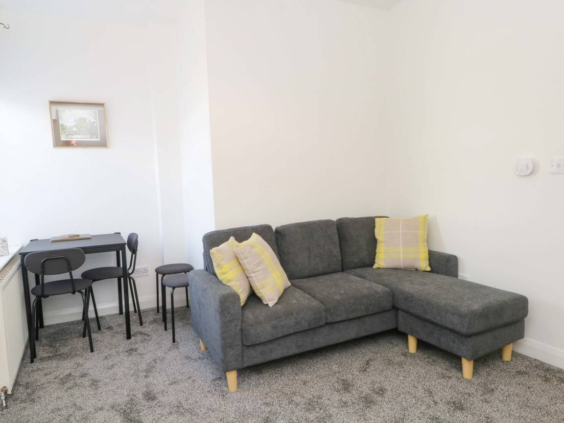 Cottage ∙ 2 Bedrooms ∙ 3 Guests - Lancaster Castle