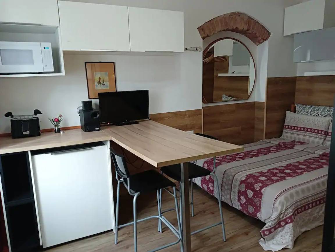 22 M² Apartamento ∙ 2 Huéspedes - Prato