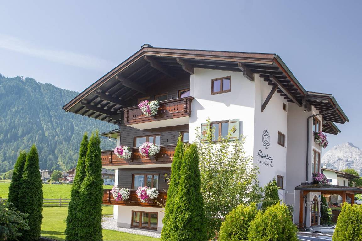 52 M² Ferienwohnung ∙ 2 Schlafzimmer ∙ 6 Gäste - Pertisau