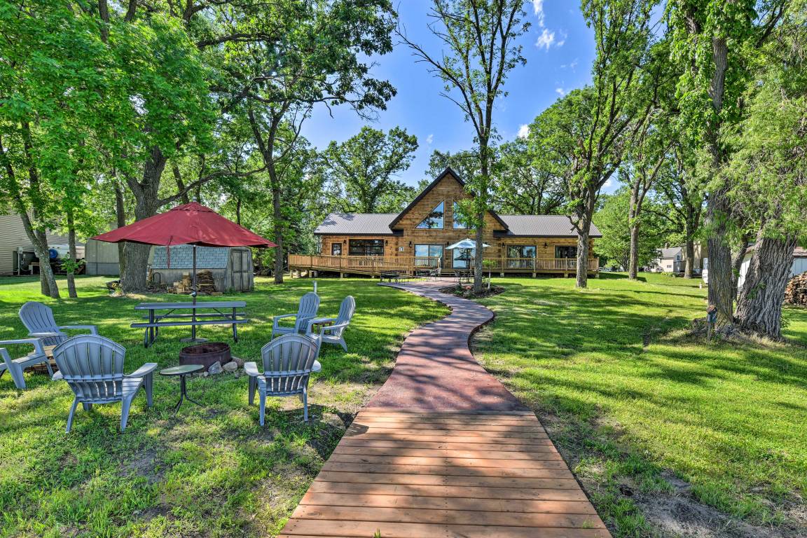 167 M² House ∙ 2 Bedrooms ∙ 8 Guests - Cold Spring, MN