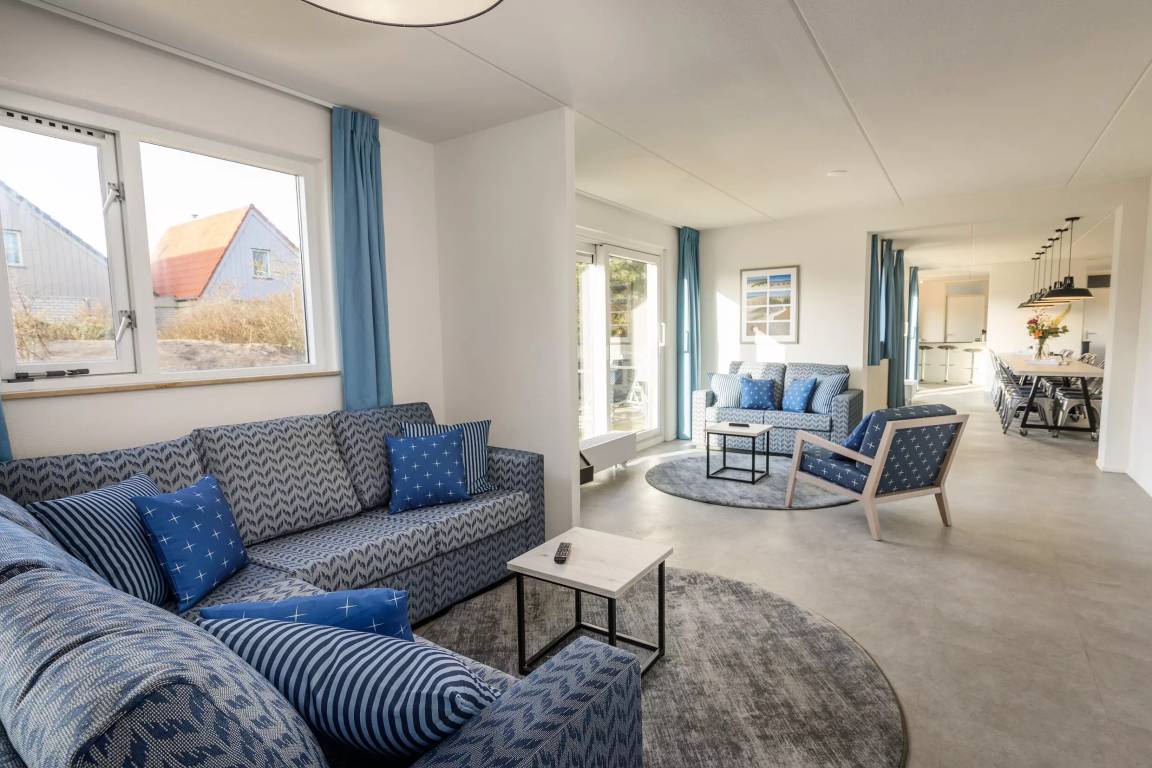 140 M² Caravan ∙ 9 Bedrooms ∙ 18 Guests - Zandvoort