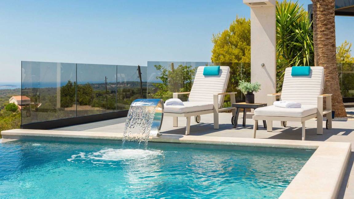 200 M² Villa ∙ 3 Schlafzimmer ∙ 6 Gäste - Rogoznica