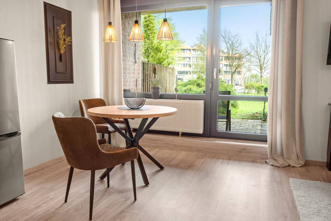 40 M² Appartement ∙ 1 Slaapkamer ∙ 2 Gasten - Westerstede