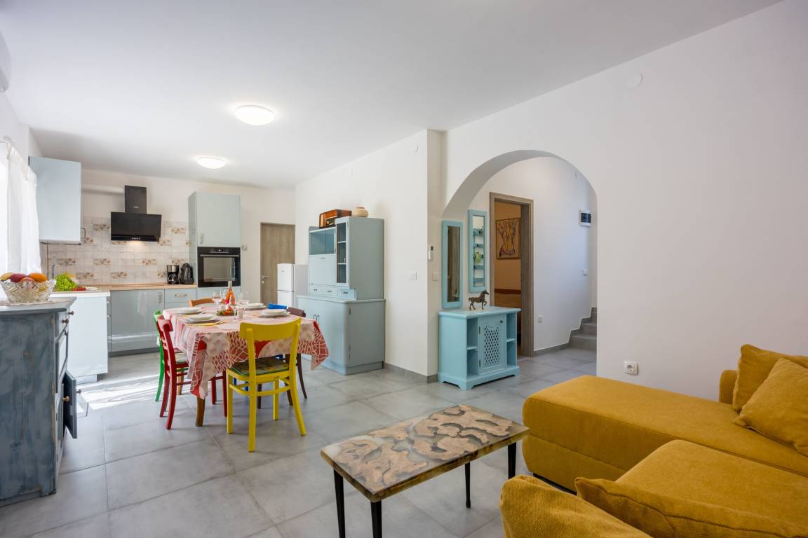 60 M² Ferienwohnung ∙ 1 Schlafzimmer ∙ 5 Gäste - Izola