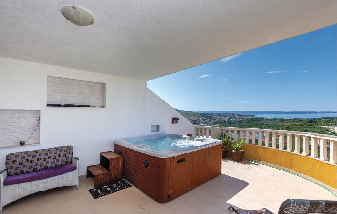 48 M² Apartment ∙ 2 Bedrooms ∙ 4 Guests - Podstrana