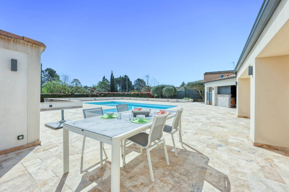 200 M² Maison De Vacances ∙ 4 Chambres ∙ 10 Personnes - Saint-Maximin-la-Sainte-Baume