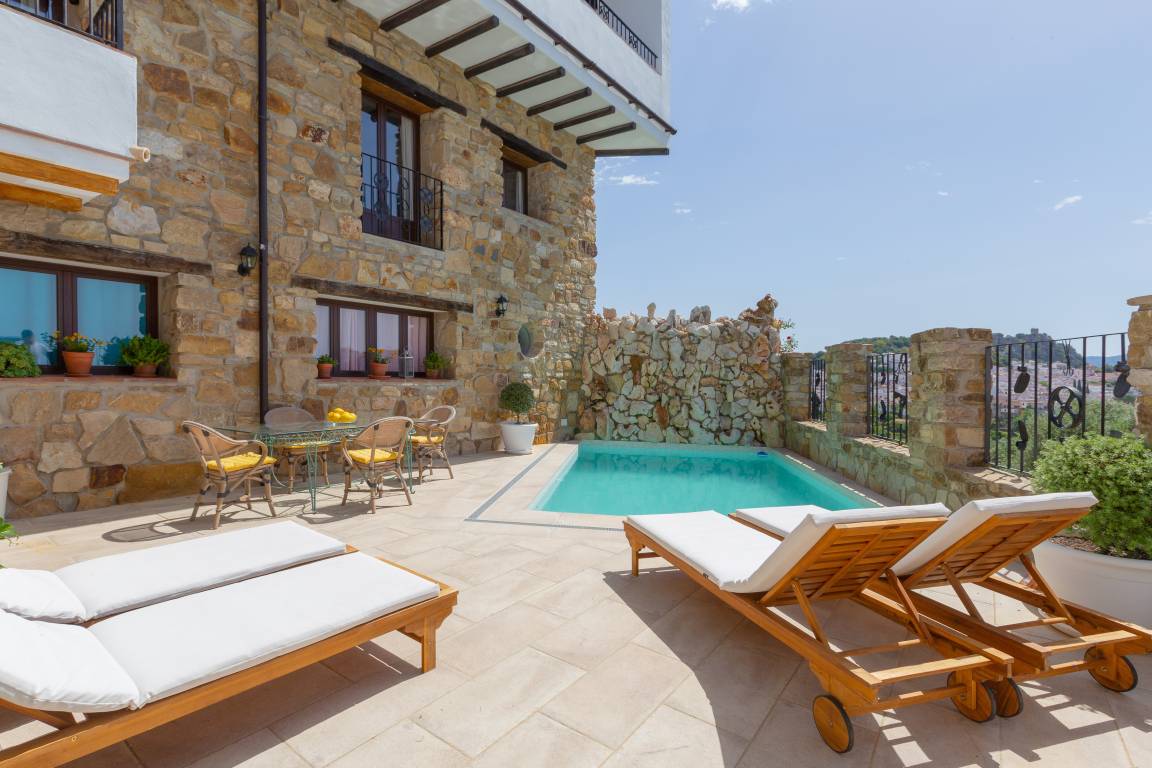 200 M² Ferienhaus ∙ 3 Schlafzimmer ∙ 6 Gäste - Casares